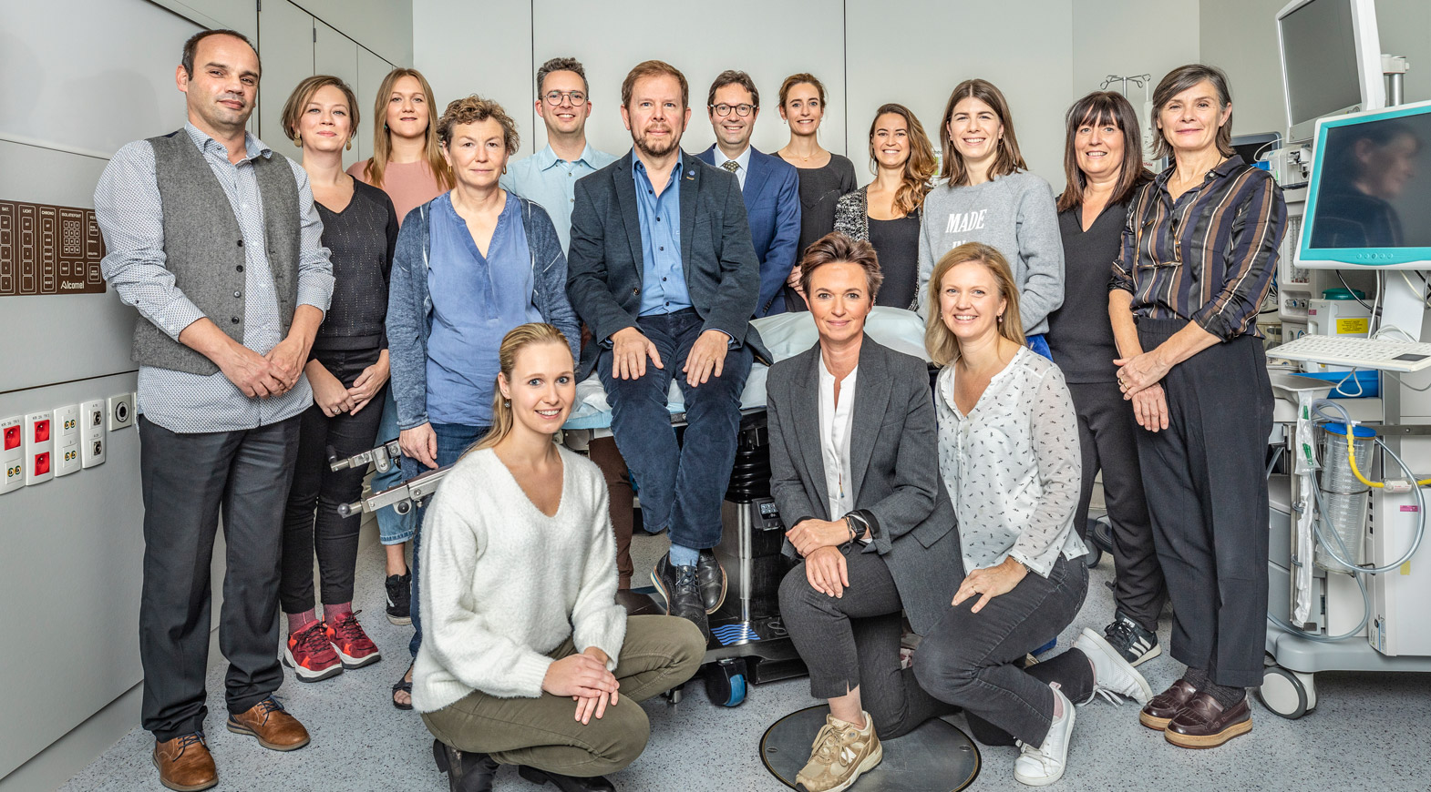 Gespecialiseerd team van fertiliteitsartsen en vroedvrouwen ...